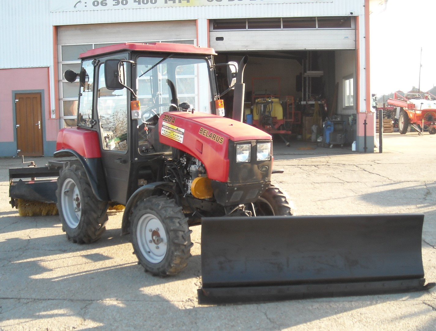 Traktor – Bátor AgroTrade Kft.